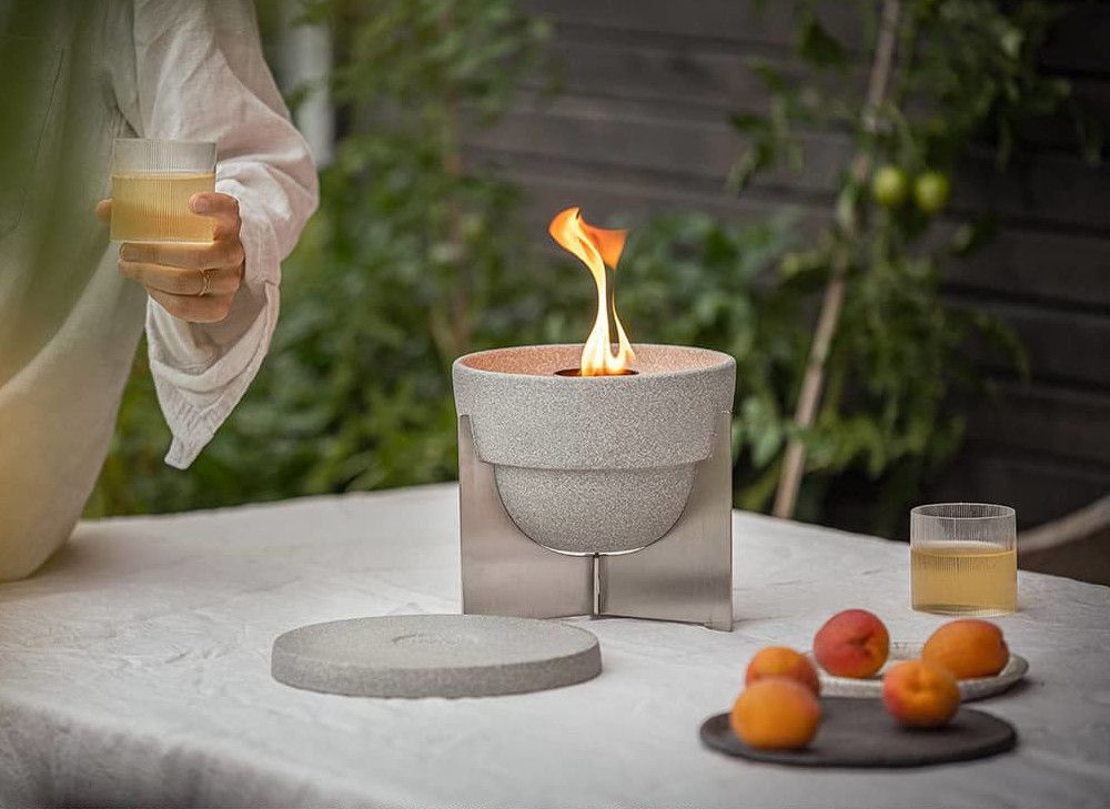 DENK Keramik Schmelzfeuer Outdoor L Granicium mit Fuß aus Edelstahl | Deckel L (SLG + SLG-DE)